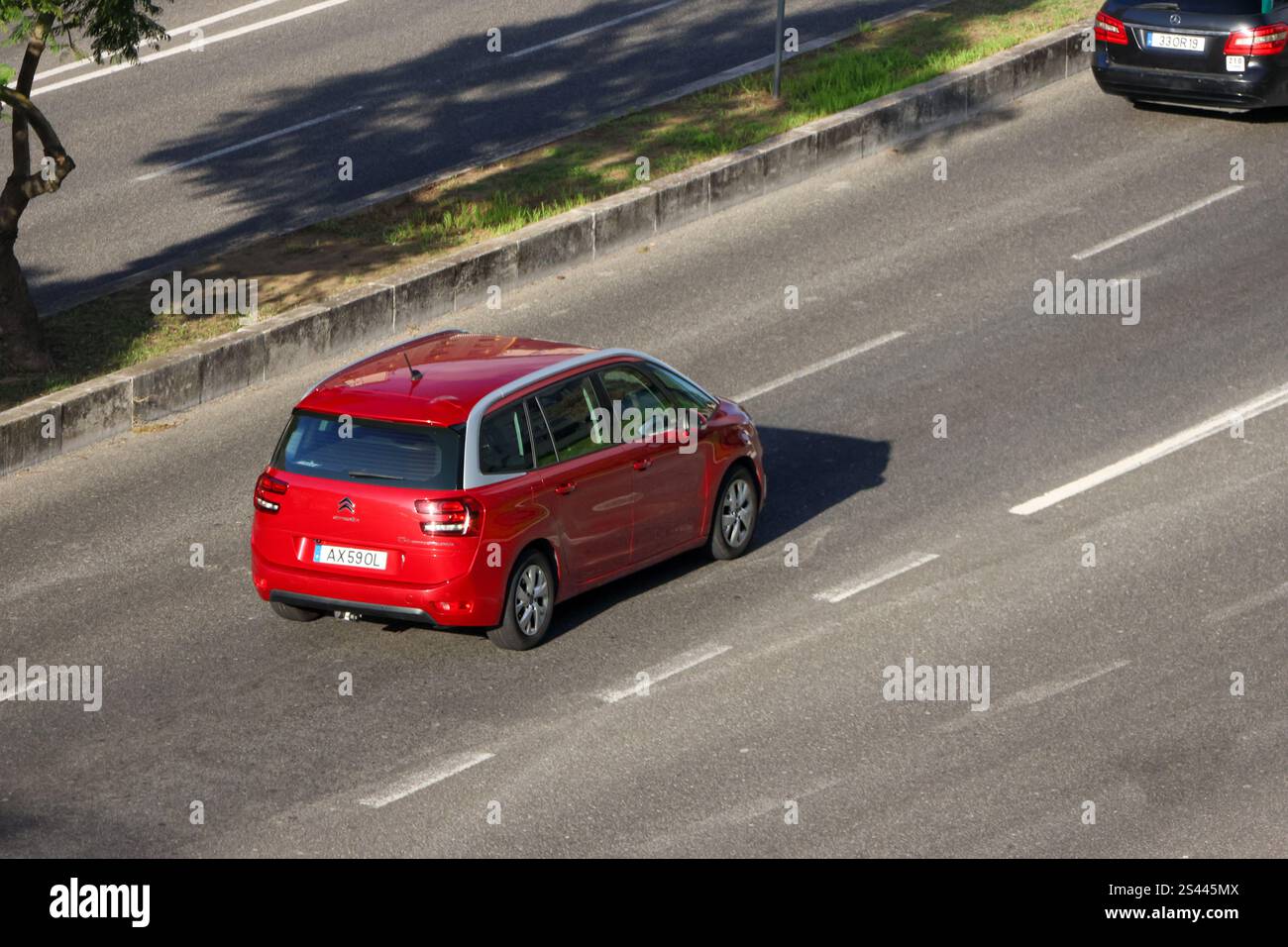 Citroën grand c4 picasso hi-res stock photography and images - Alamy