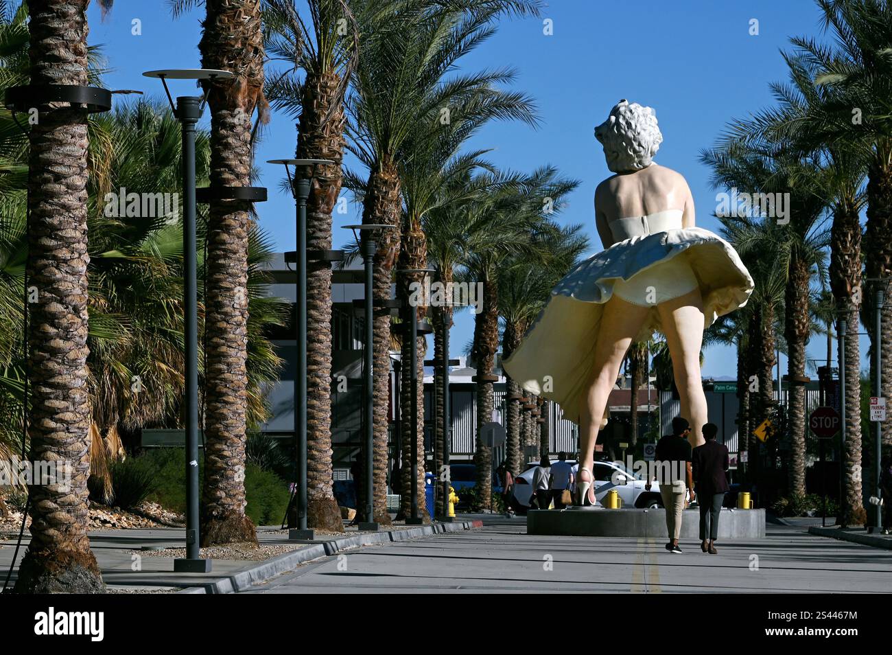 Statue Forever Marilyn in Palm Springs, California, USA Stock Photo - Alamy