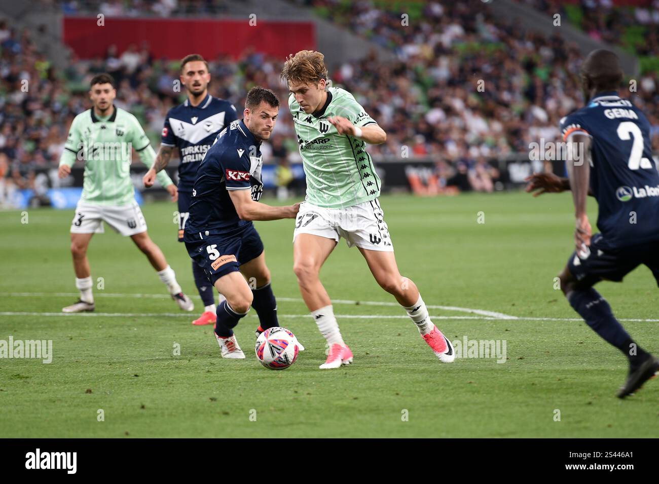 Australian football player luke vickery hi-res stock photography and ...