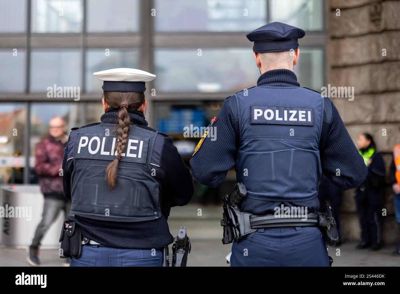 Nuremberg, Germany. 10th Jan, 2025. Two police officers stand on the ...