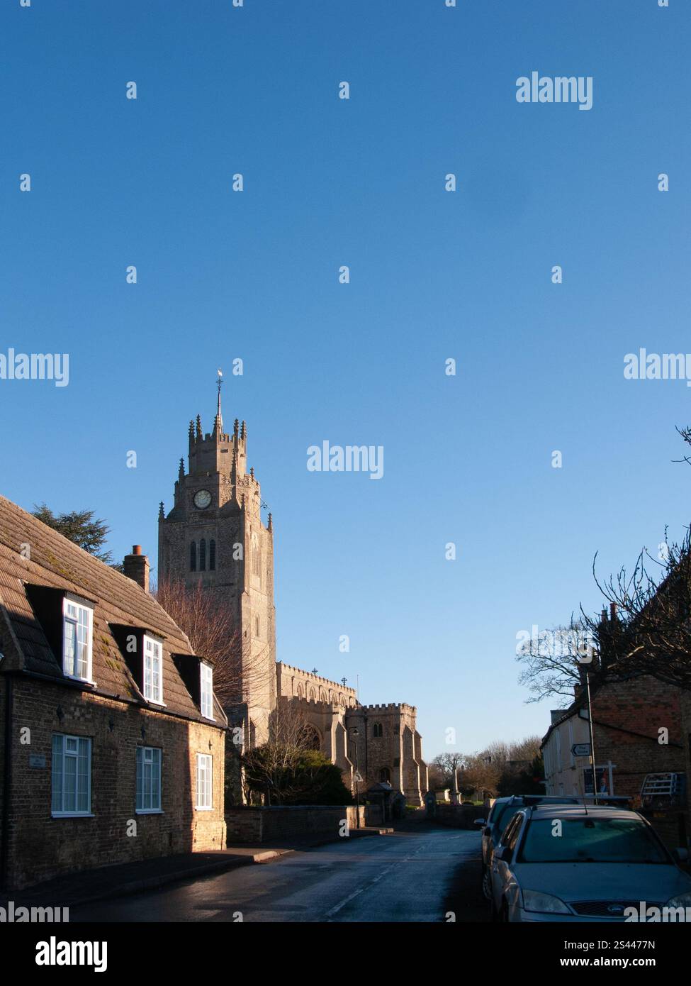 Saint Andrews Church, Sutton-in-the-Isle, Ely Stock Photo - Alamy