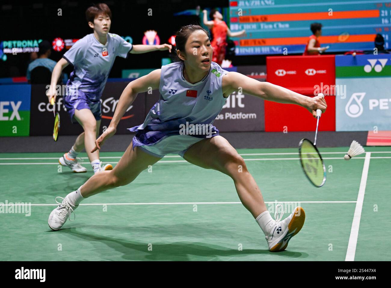 Kuala Lumpur, Malaysia. 10th Jan, 2025. Jia Yifan (R)/Zhang Shuxian of China compete during the ...