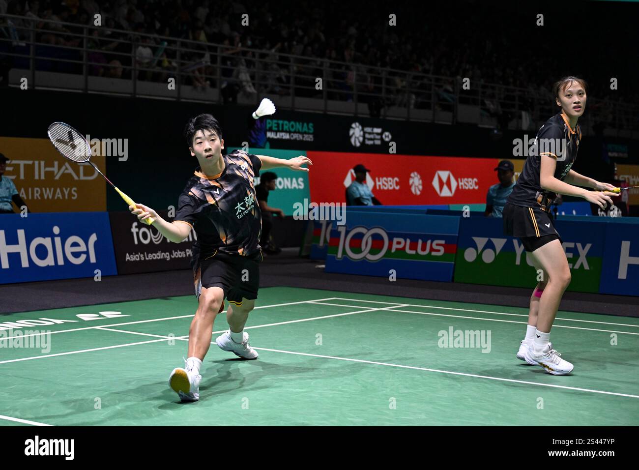 Kuala Lumpur, Malaysia. 10th Jan, 2025. Hsieh Pei Shan (L) /Hung En-Tzu of Chinese Taipei ...