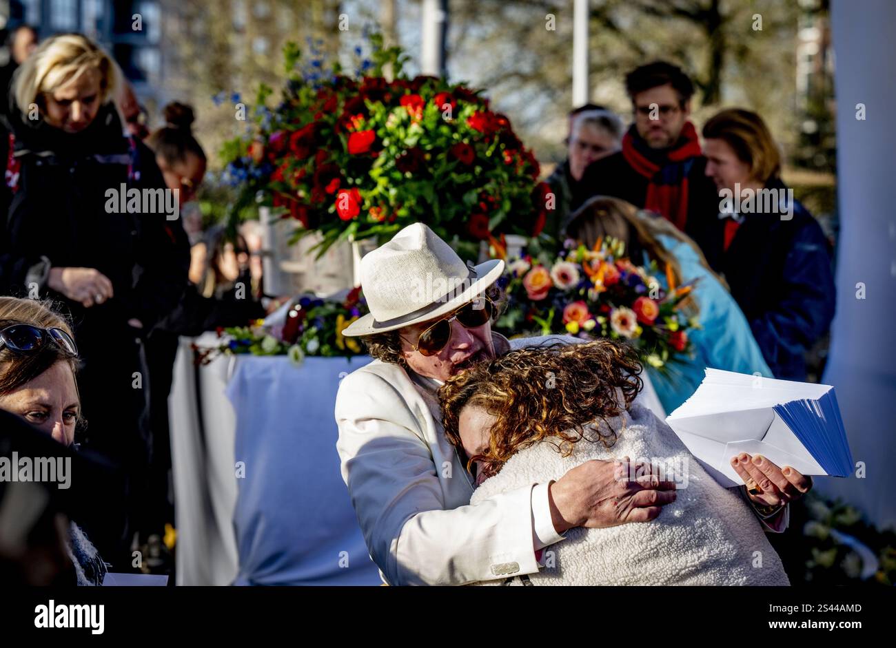 ROTTERDAM - 10/01/2025, Family and friends say goodbye to 14-year-old ...