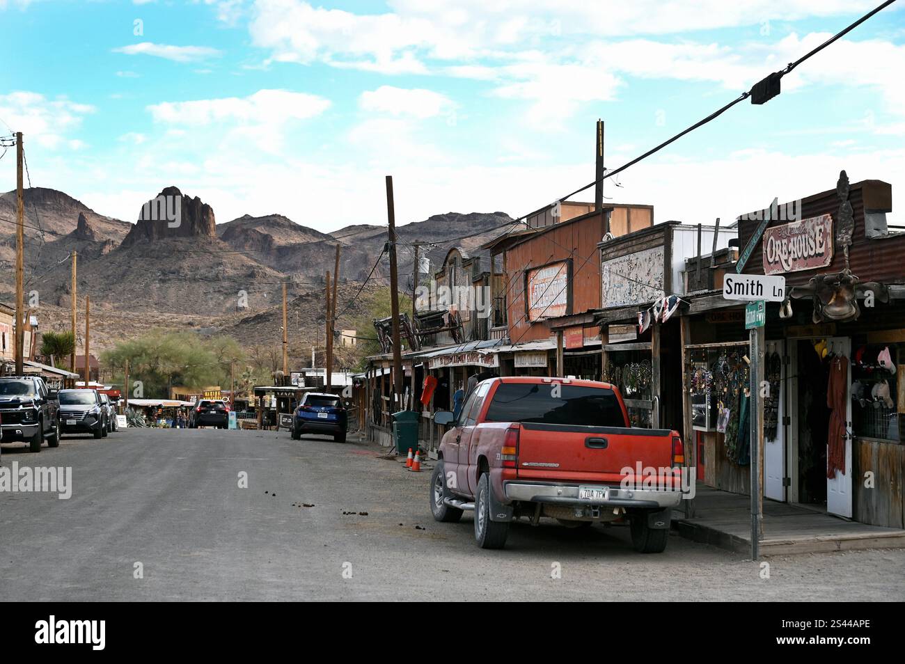 Former gold mining town Oatman with free-range donkeys on the Route 66 ...