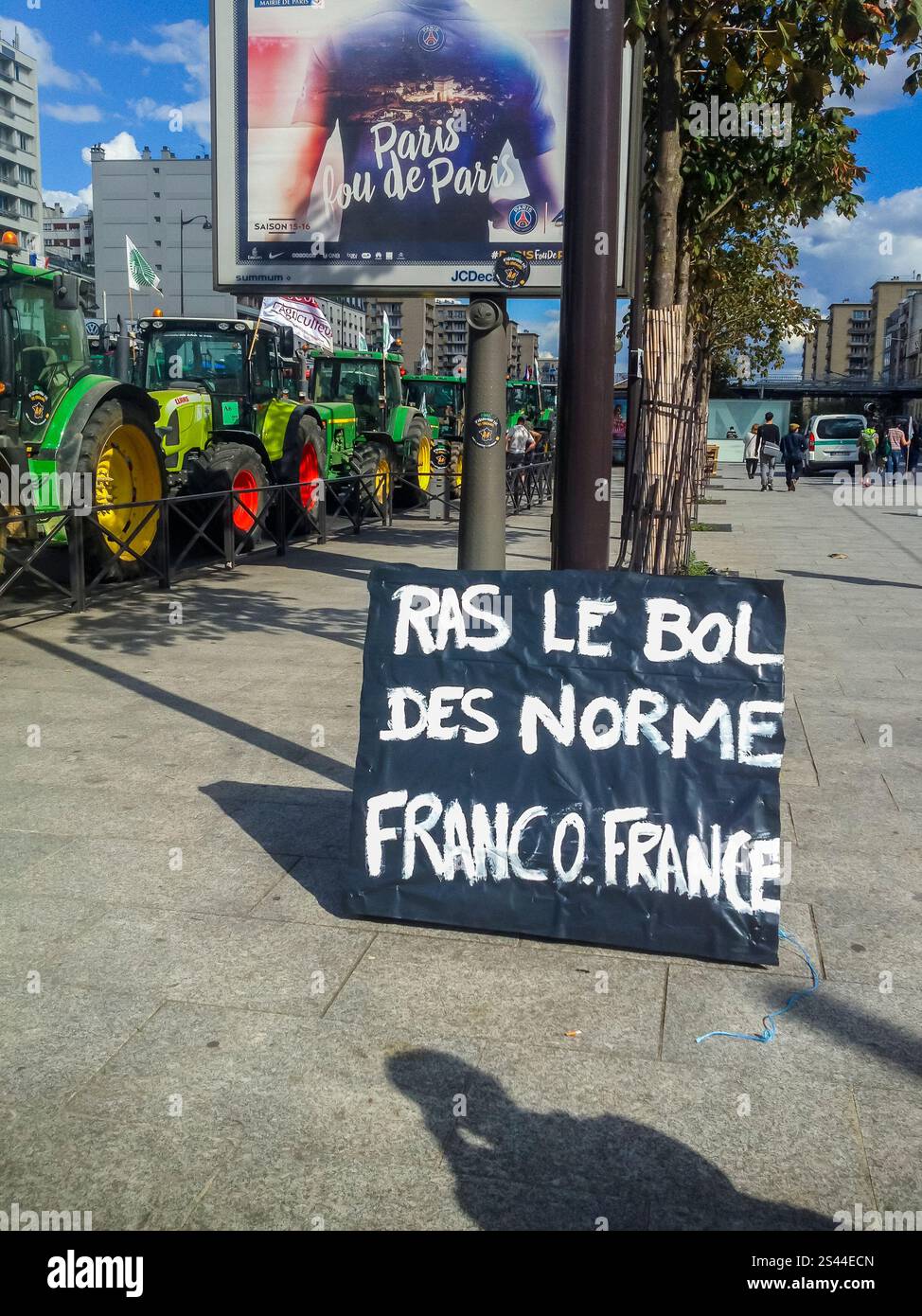 Paris, France. Close up, Front, Protest Sign, French Farmers ...
