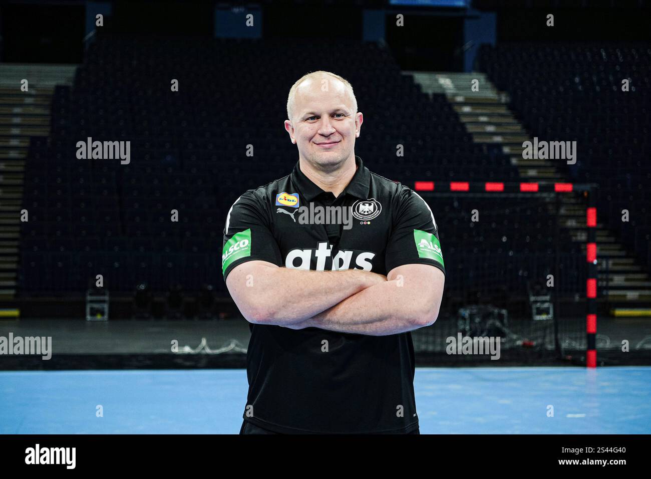 Hamburg, Deutschland. 10th Jan, 2025. Dr. Simon Overkamp (Deutschland ...