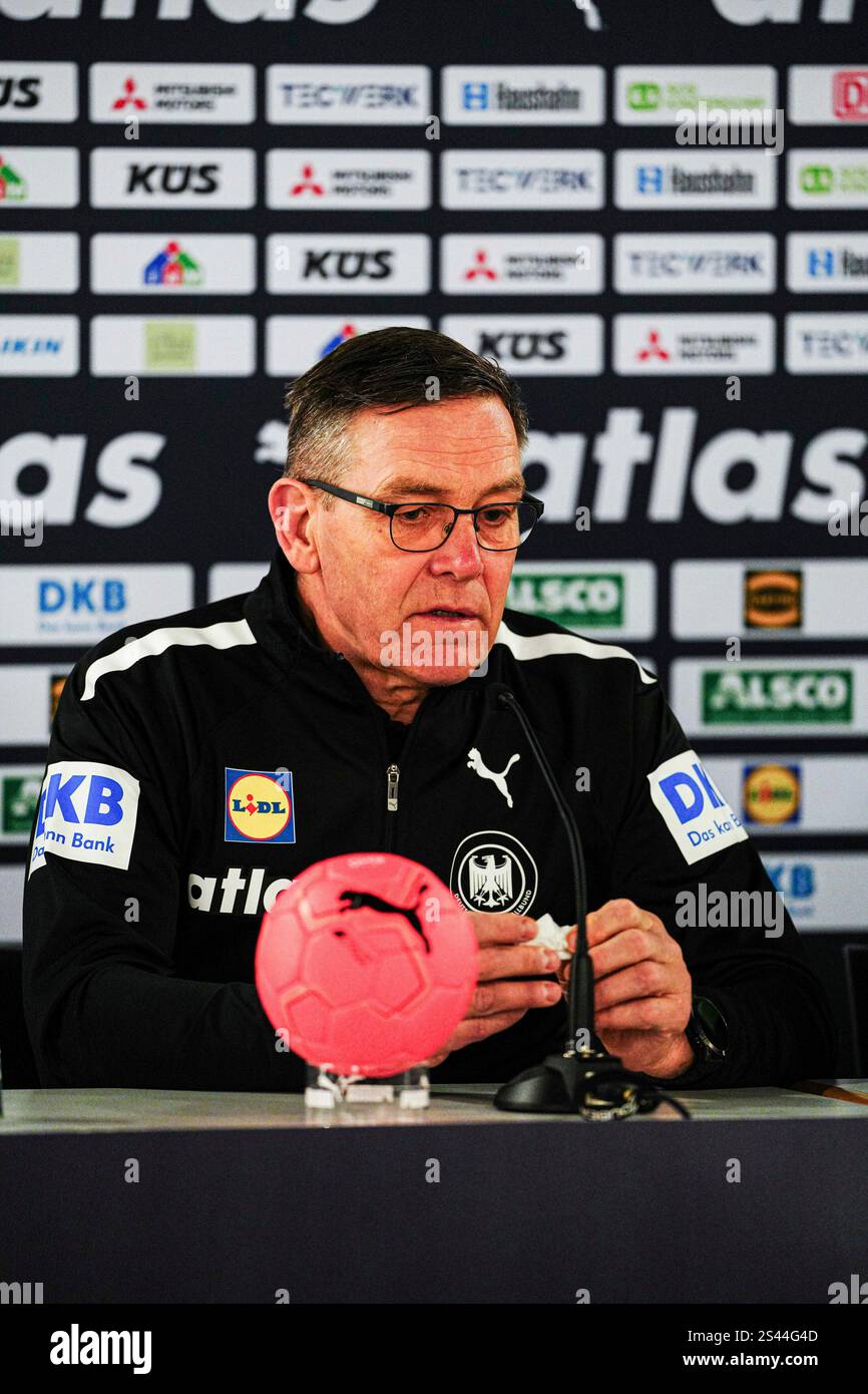 Hamburg, Deutschland. 10th Jan, 2025. Alfred Gislason (Deutschland ...