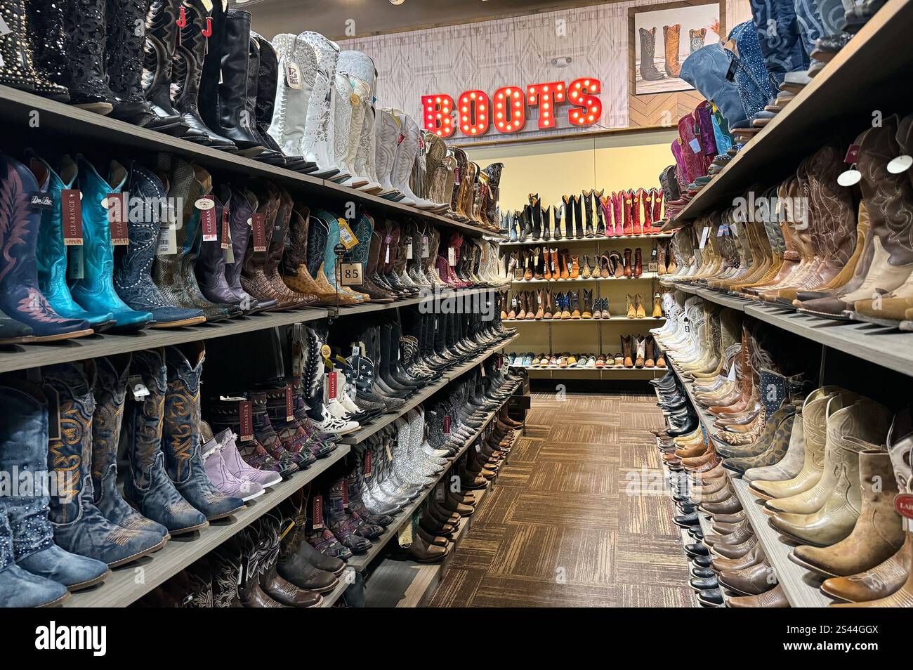 Cowboy boots at the Boot Barn, Las Vegas, Nevada, USA Stock Photo - Alamy