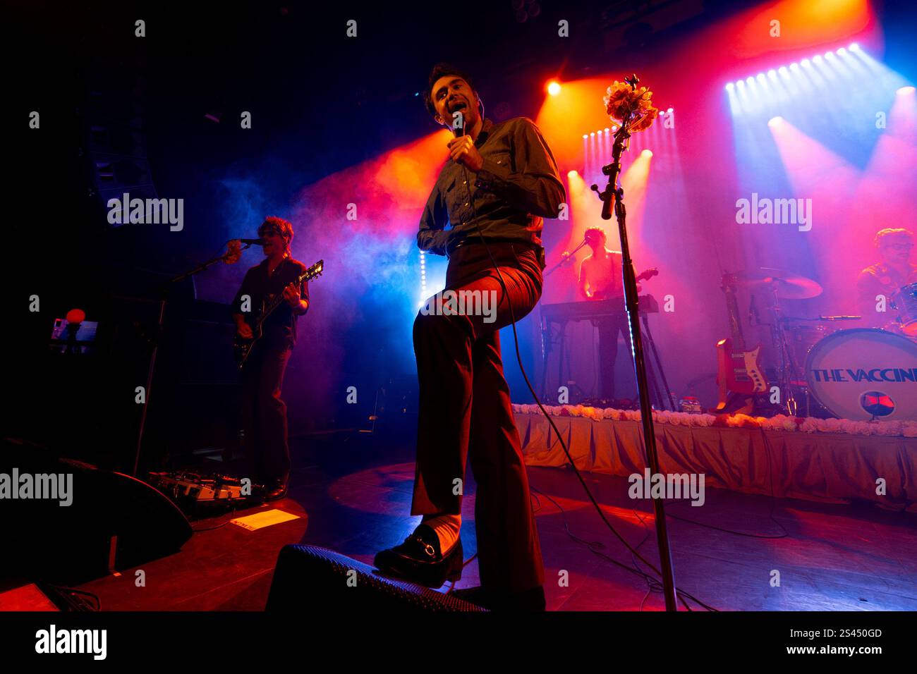Sing along anthems hi-res stock photography and images - Alamy
