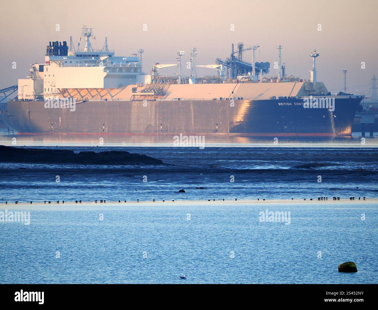 Queenborough, Kent, UK. 10th Jan, 2025. Gas ship British Contributor ...