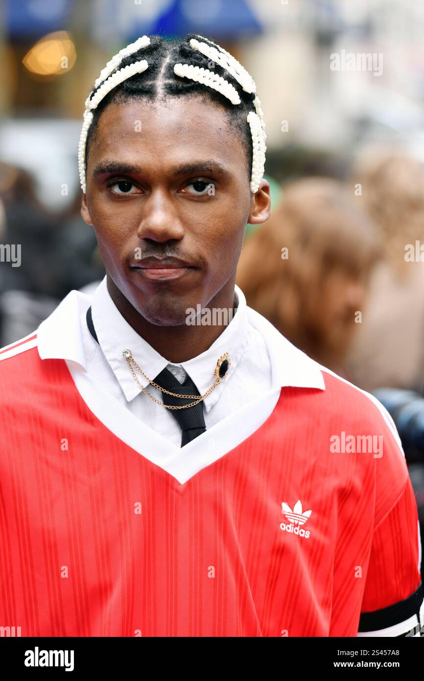 Paris france male model posing hi-res stock photography and images - Alamy