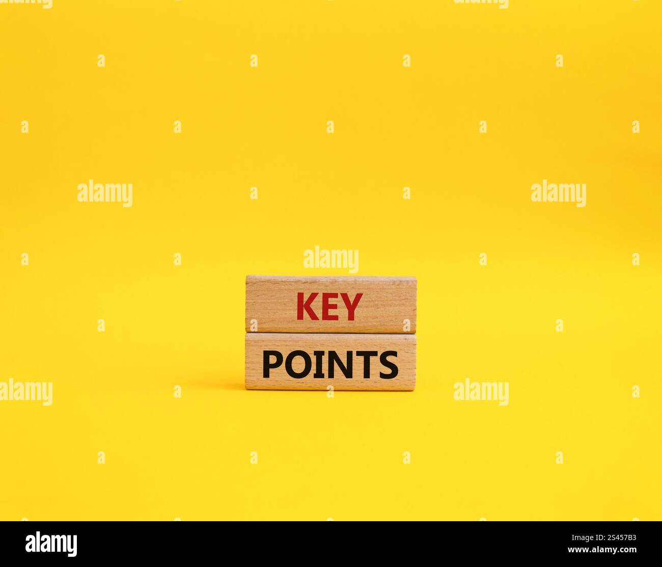 Key points symbol. Wooden blocks with words Key points. Beautiful ...