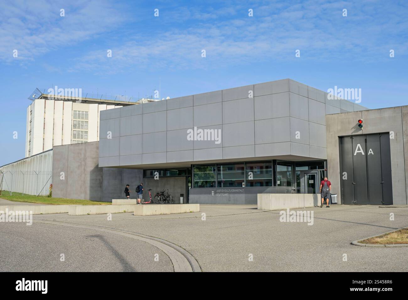Haupteingang Justizvollzugsanstalt, Asperger Straße, Stammheim ...