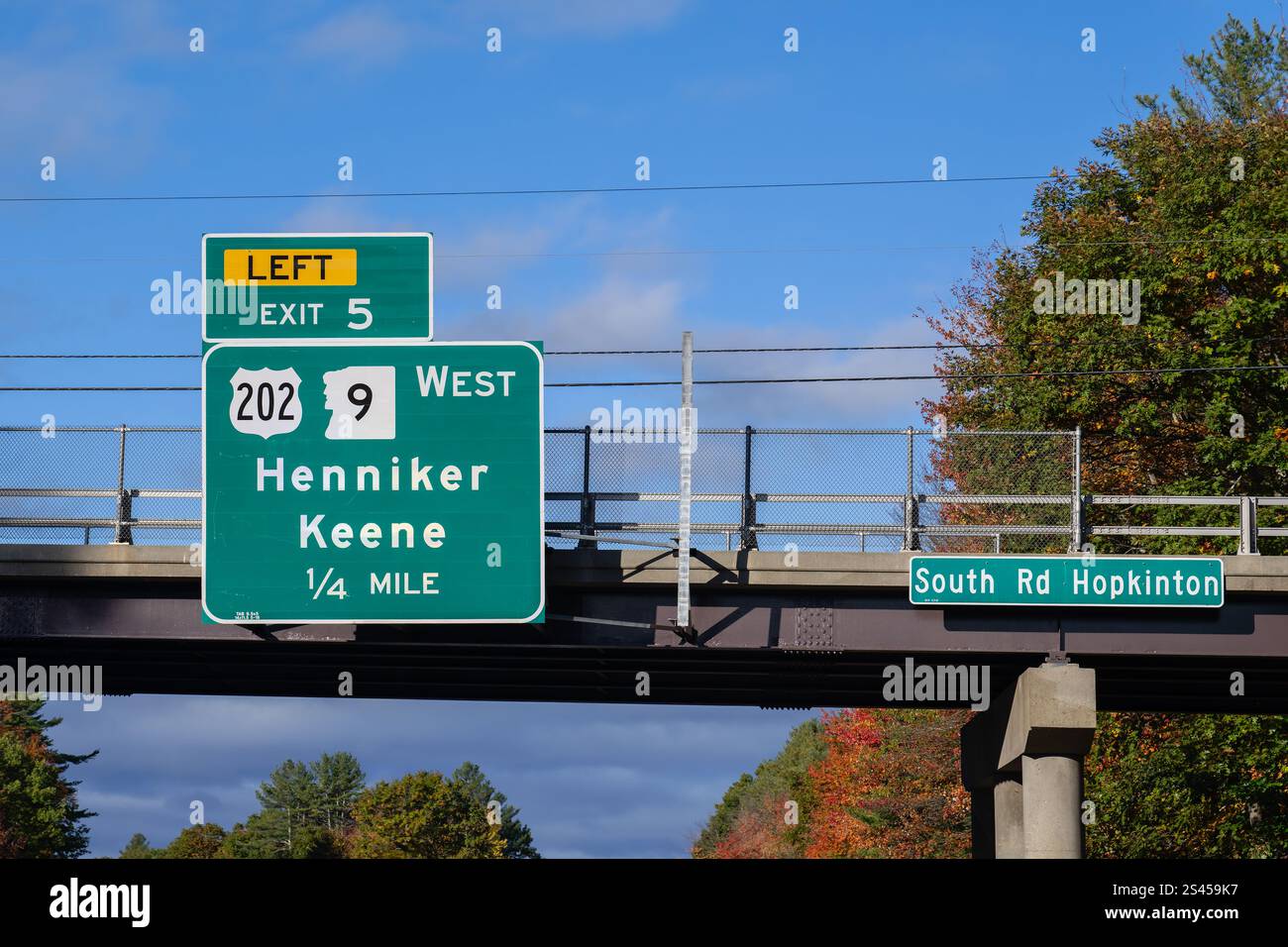 South hopkinton hi-res stock photography and images - Alamy