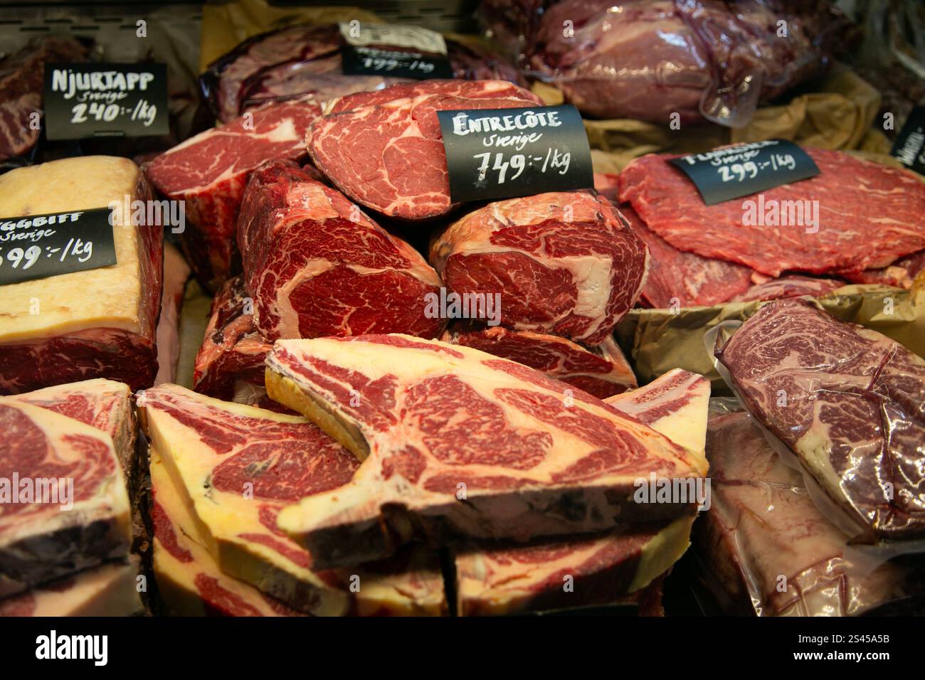 Cuts organic meat sale hi-res stock photography and images - Alamy