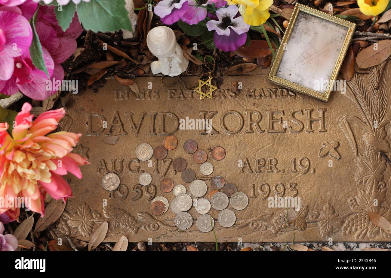 Tyler TX - December 25, 2024: Grave of Cult Leader David Koresh Located ...