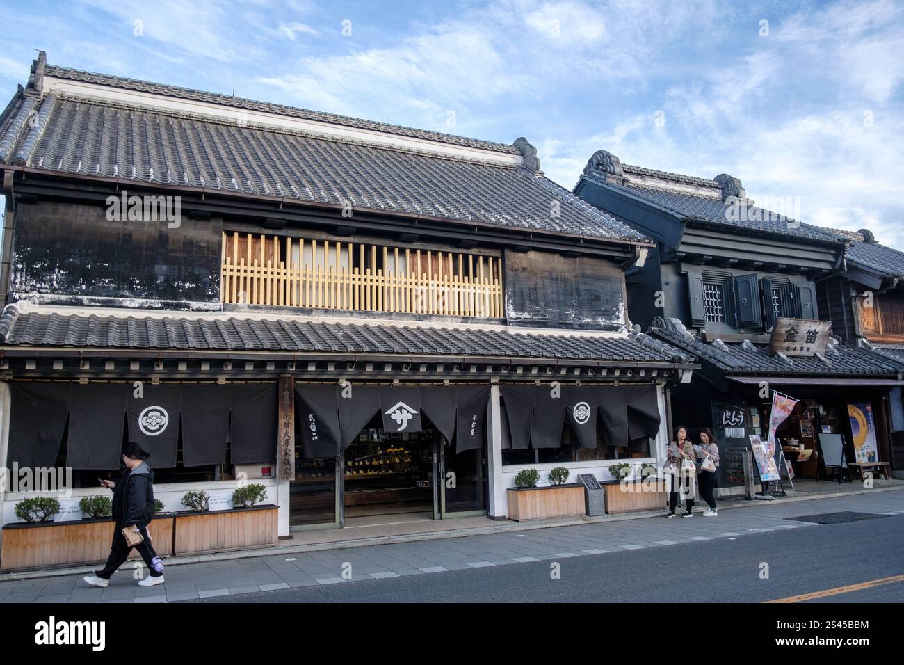 Edo period architecture in Kawagoe - Kurazukuri Street, Kurazukuri no ...