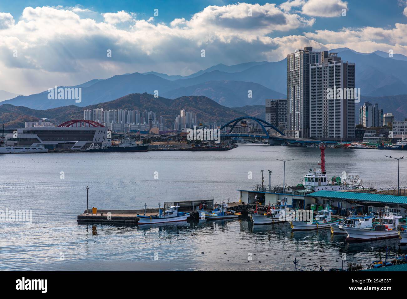 Beautiful port city scenery with mountains and sea. Sokcho-si, Gangwon ...
