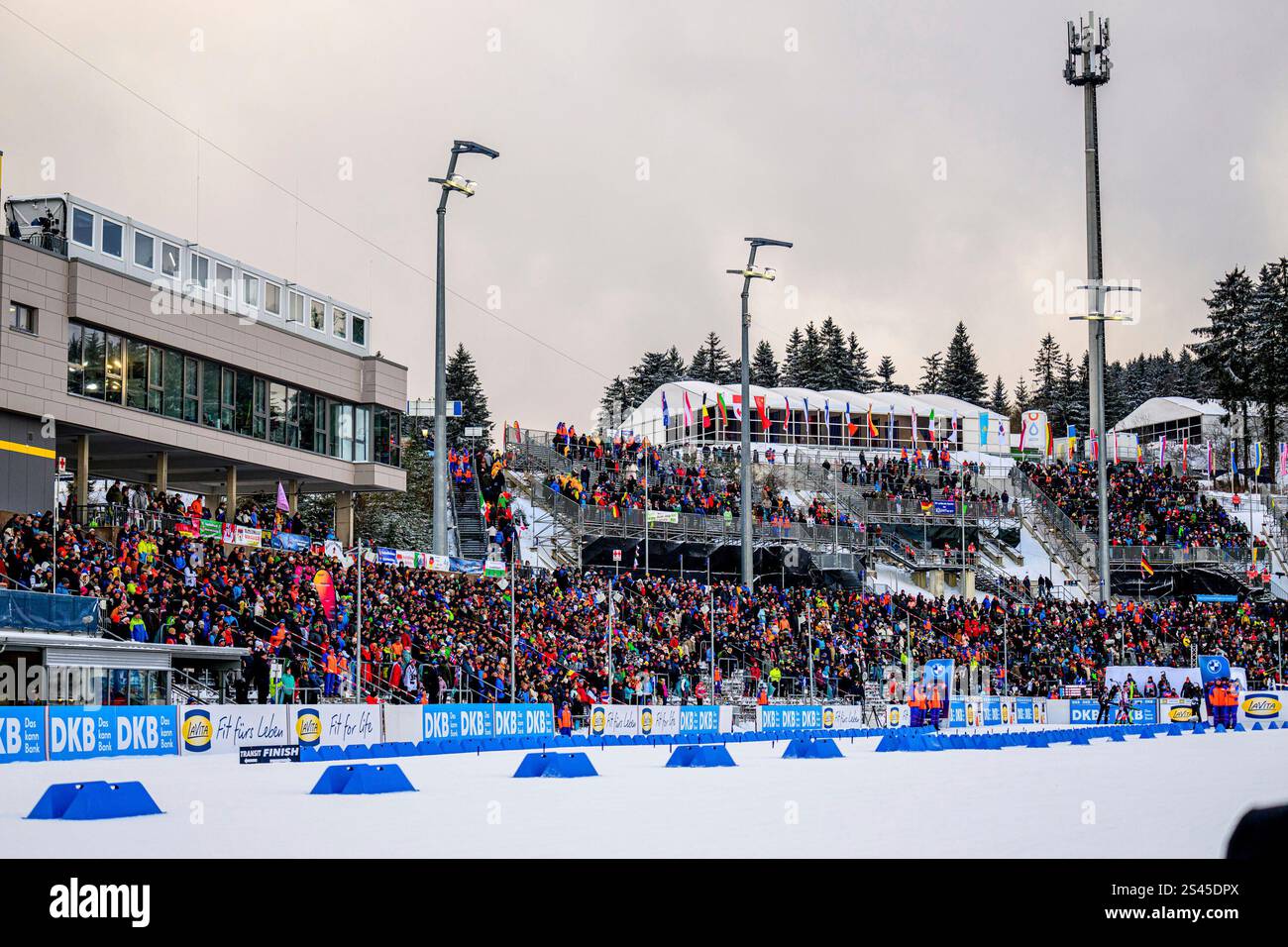 Oberhof, Deutschland. 10th Jan, 2025. Stadion am Rennsteig in Oberhof zum Weltcup Biathlon. GER ...