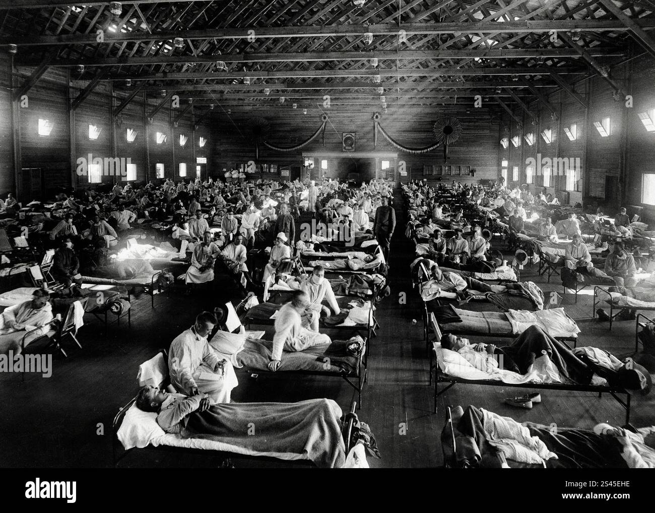 Emergency hospital during influenza epidemic, Camp Funston, Kansas ...