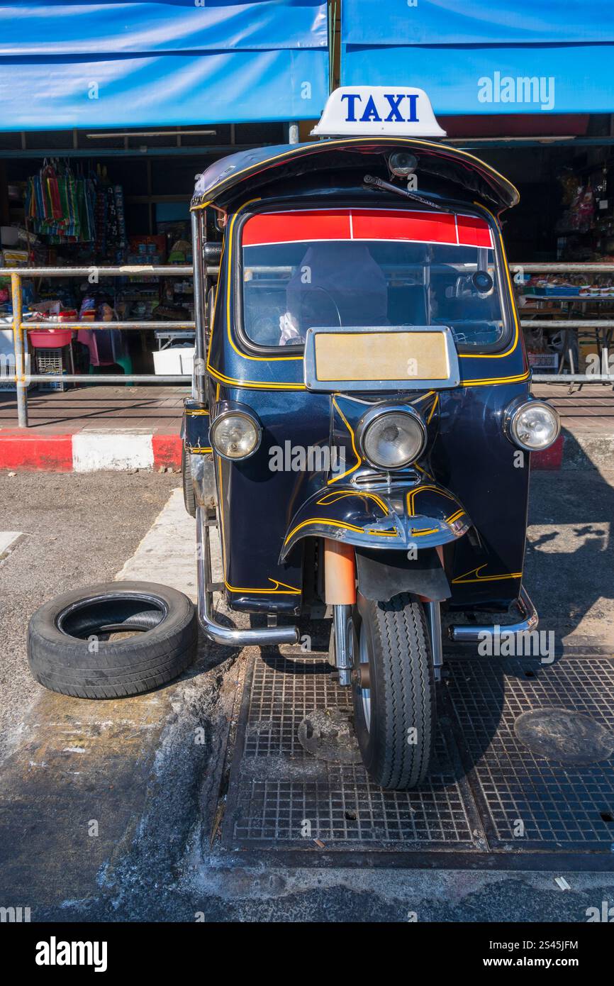 Tuk tuk tourist map hi-res stock photography and images - Alamy