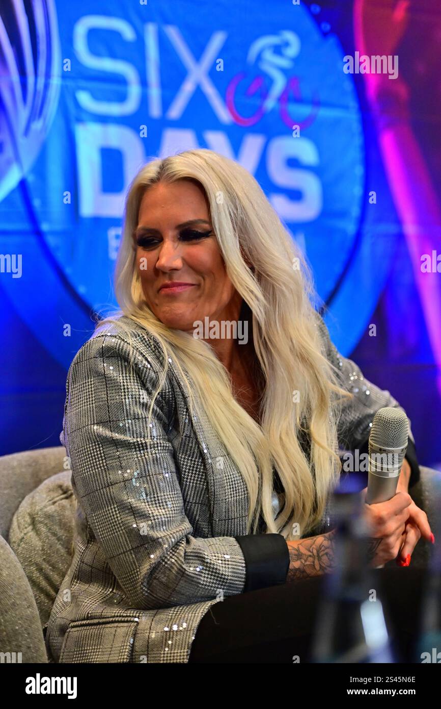 Bremen, Deutschland. 10th Jan, 2025. Natalie Horler, Cascada bei der ...