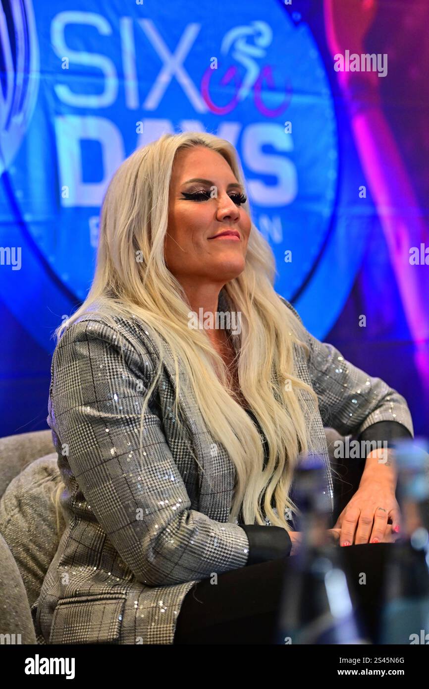 Bremen, Deutschland. 10th Jan, 2025. Natalie Horler, Cascada bei der ...