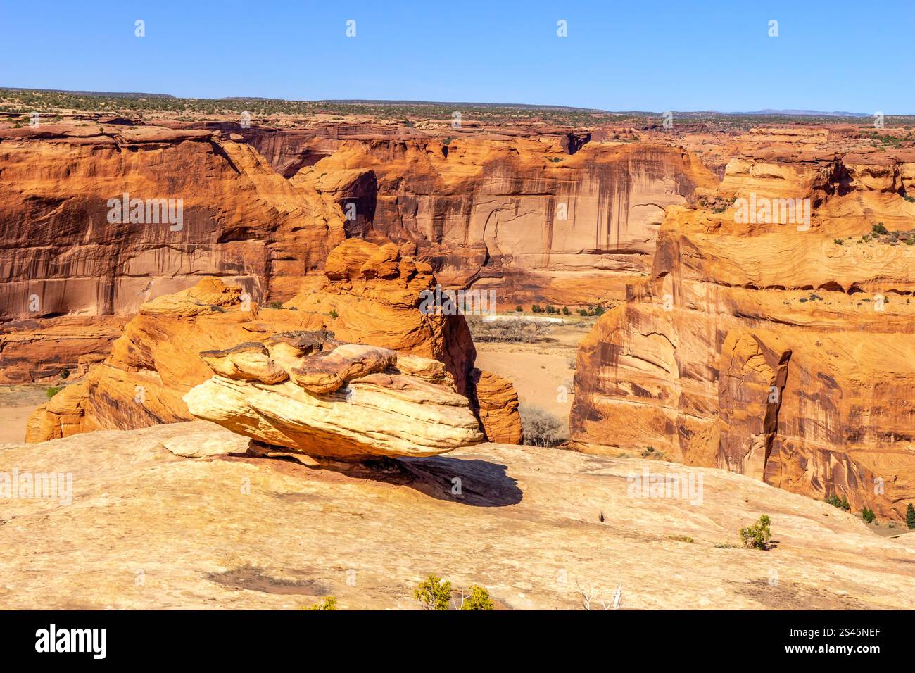 Wind eroded rock on the rim of canyon de Chelly, Arizona, USA Stock ...