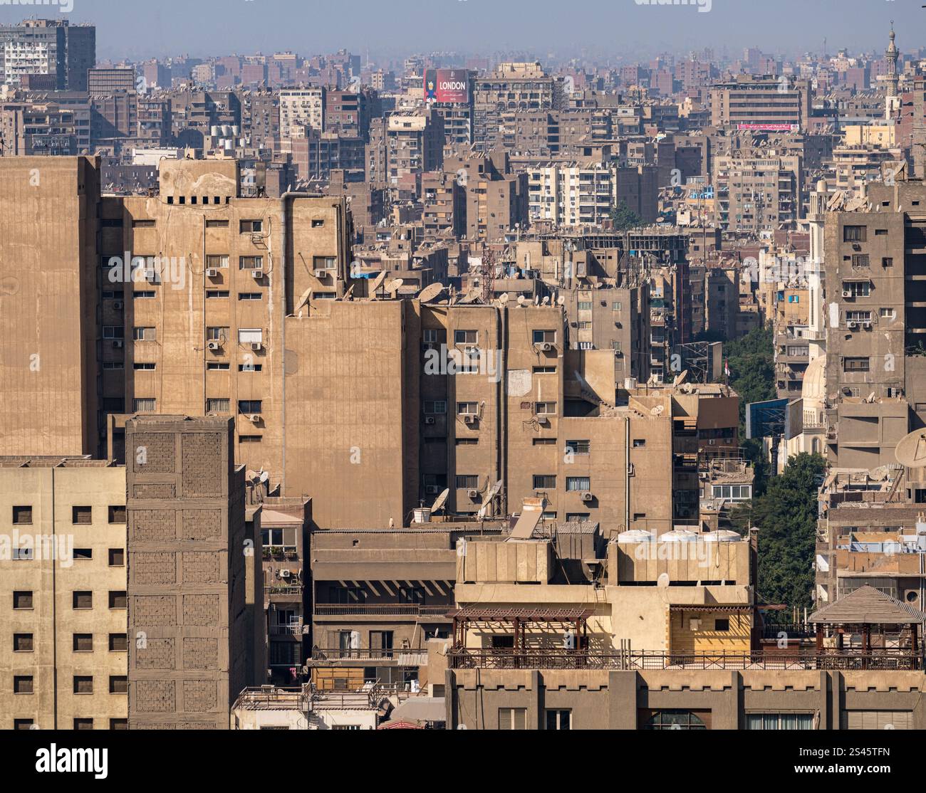 Detailed view of the cityscape and housing of Giza, Cairo in Egypt from downtown Stock Photo - Alamy