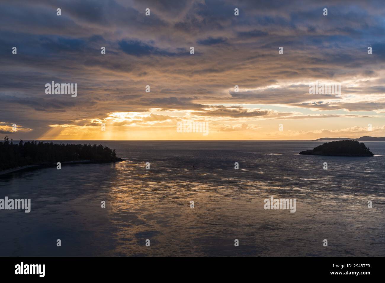 Beautiful sunset view from Deception Pass State Park, WA, USA Stock ...