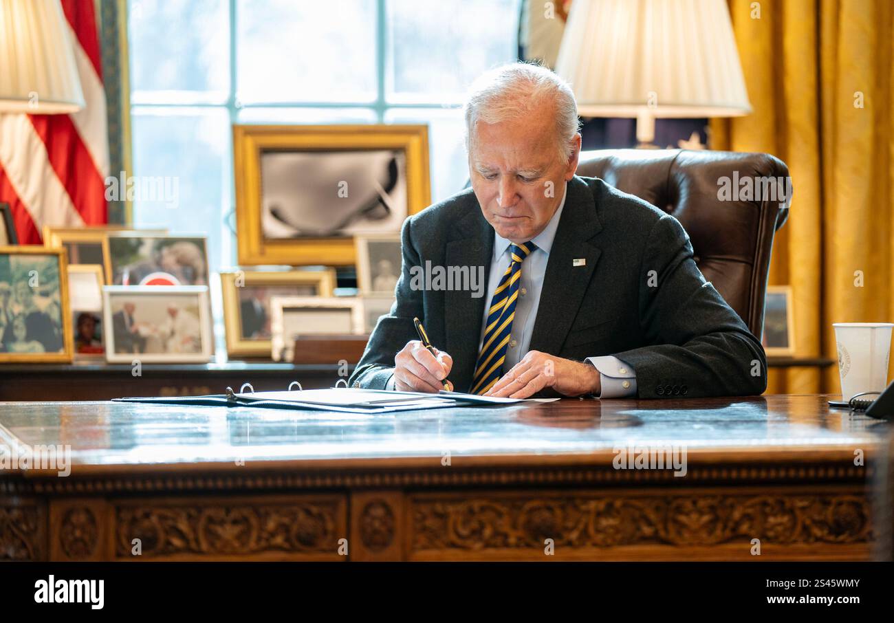President Joe Biden, joined by Vice President Kamala Harris and White ...