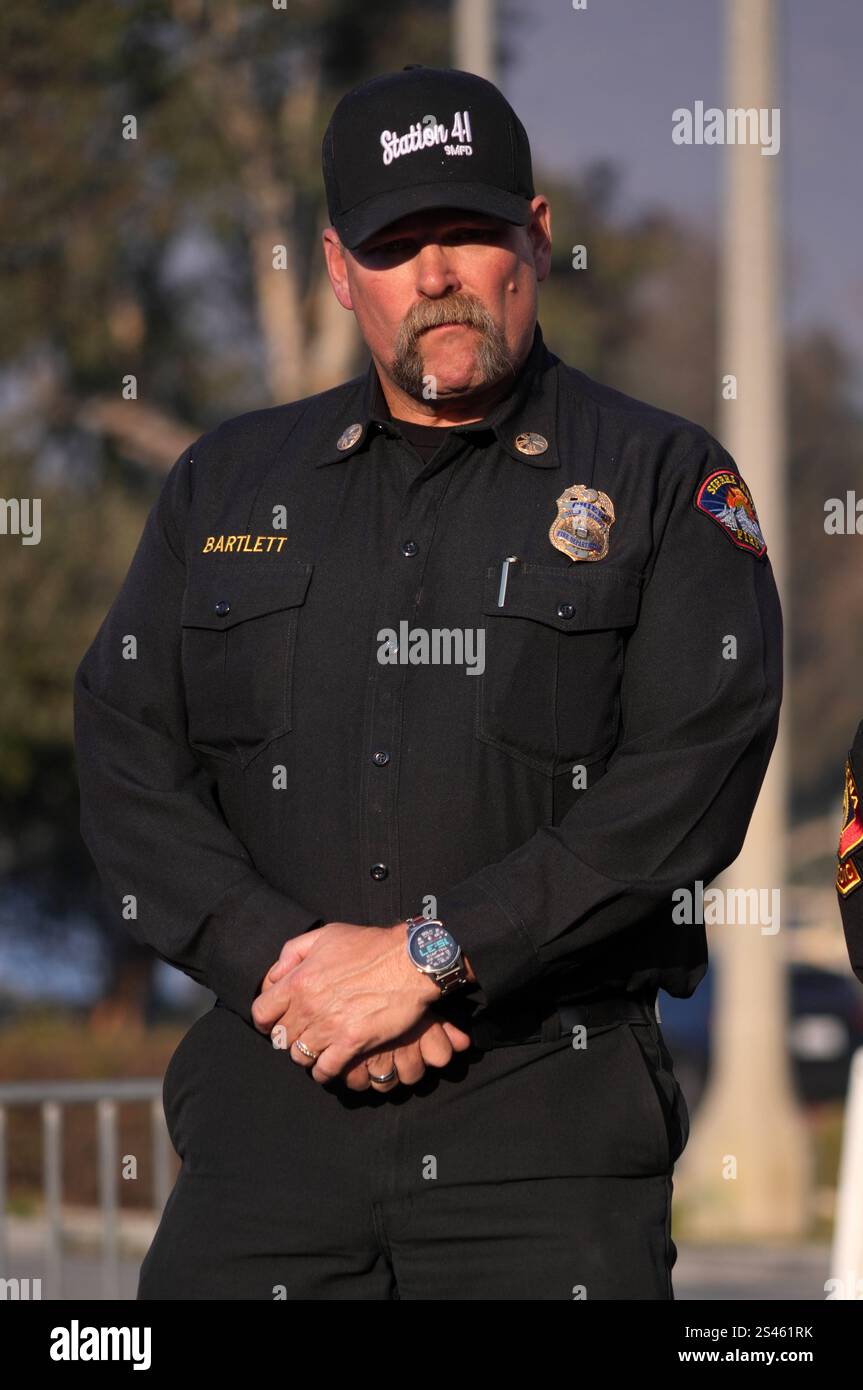 Pasadena, United States. 09th Jan, 2025. Sierra Madre Fire Dept. chief ...