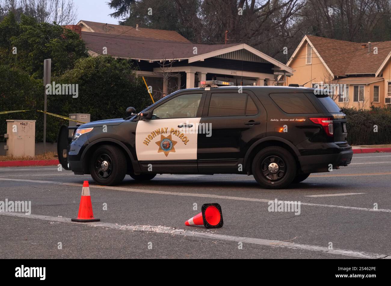 Altadena, United States. 09th Jan, 2025. A California Highway Patrol ...