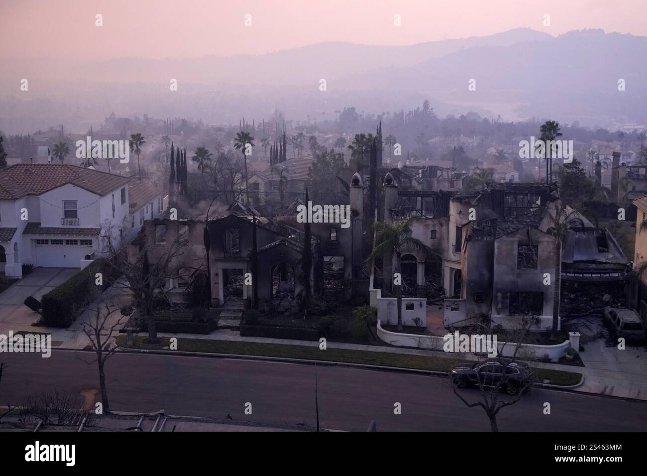 Altadena, United States. 09th Jan, 2025. Burned homes from the Eaton ...