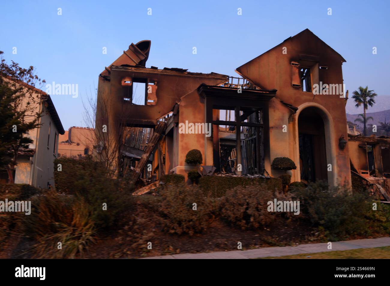 Altadena, United States. 09th Jan, 2025. A burned home from the Eaton ...