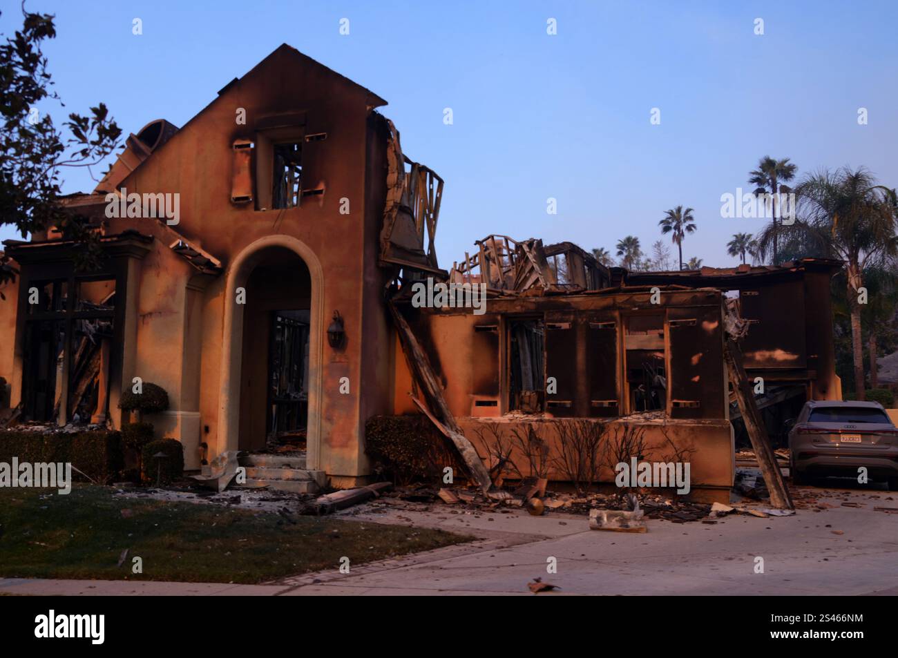 Altadena, United States. 09th Jan, 2025. A burned home from the Eaton ...