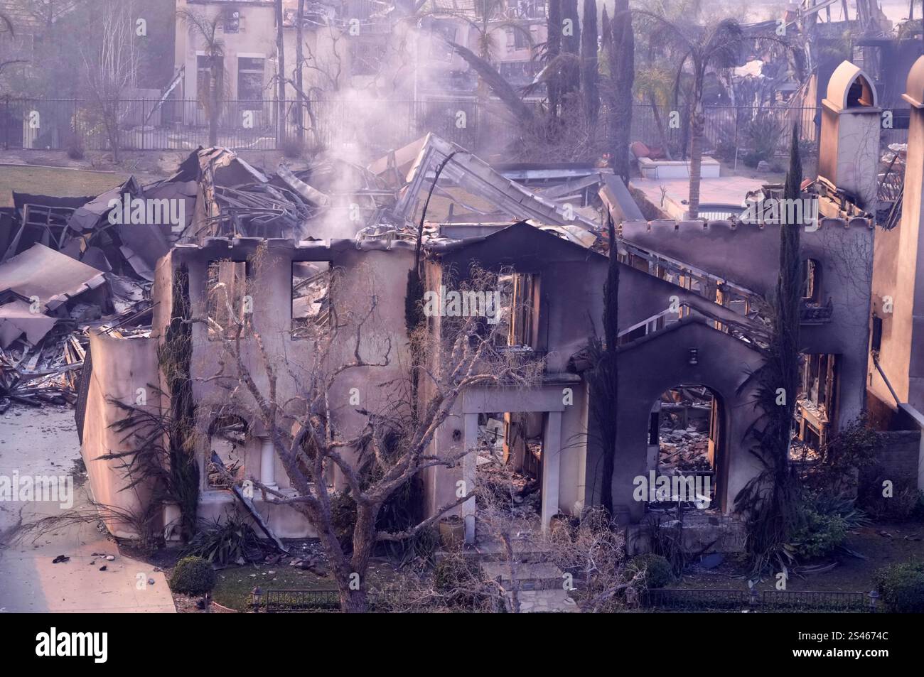 Altadena, United States. 09th Jan, 2025. A burned home from the Eaton ...