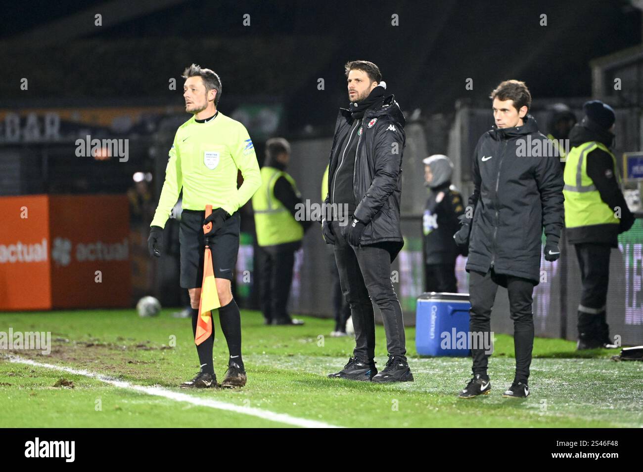 Gregory POIRIER (Entraineur Red Star) during the Ligue 2 BKT match ...