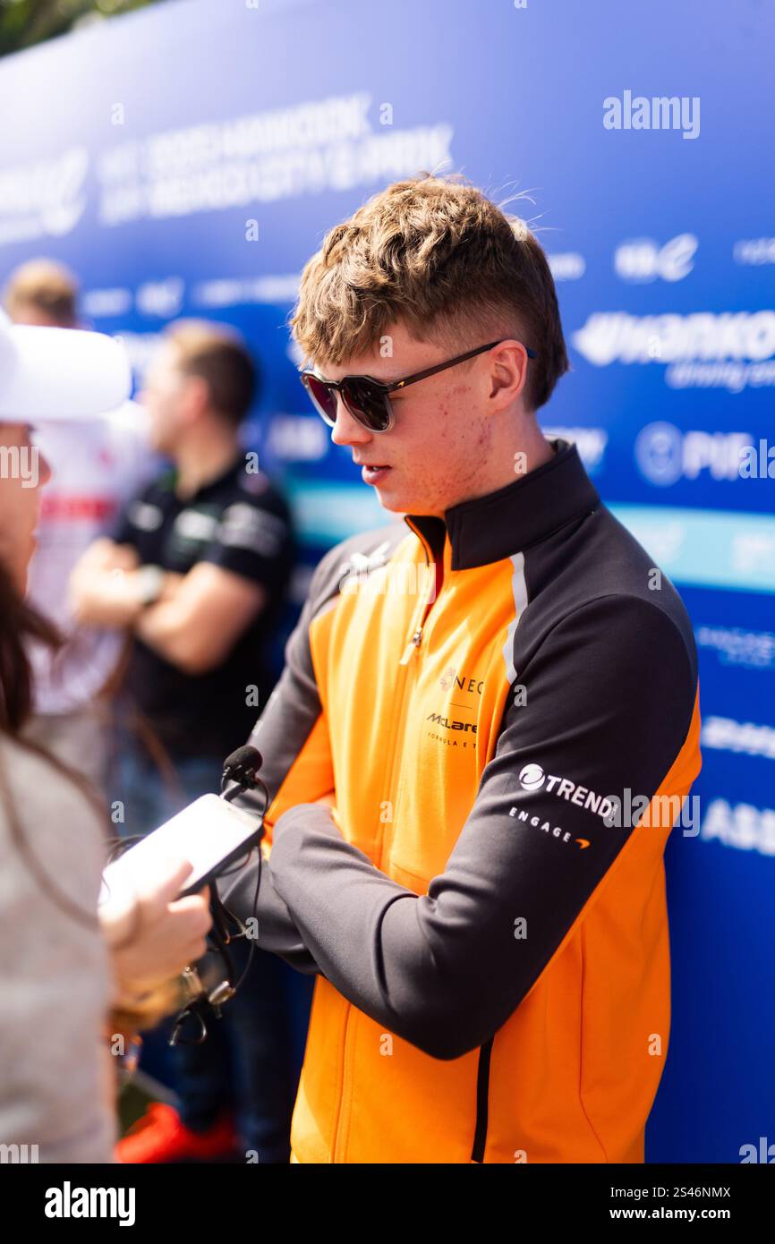 BARNARD Taylor (gbr), NEOM McLaren Formula E Team, Nissan e-4ORCE 05 ...