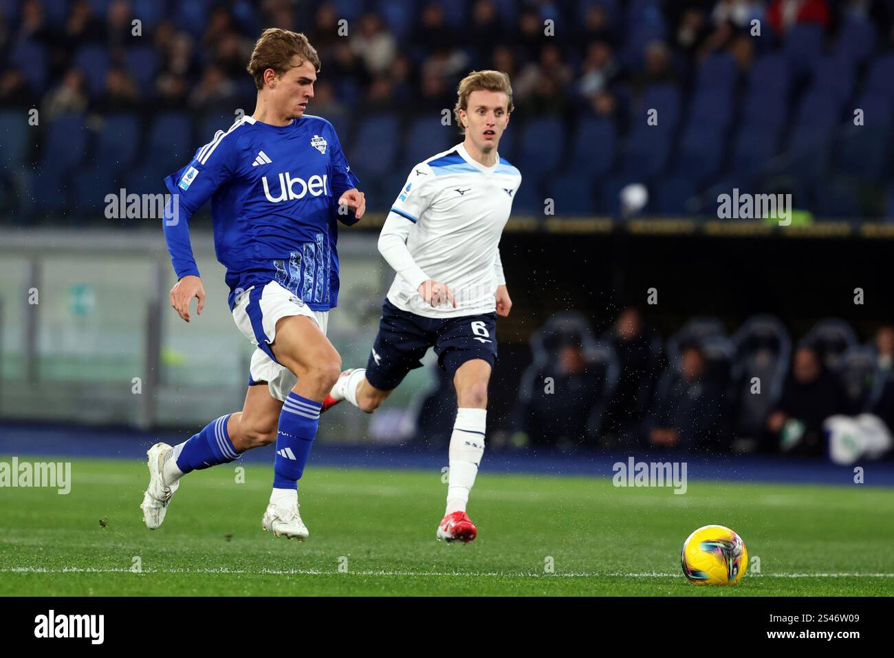 Rome, Italy. 10th Jan, 2025. Rome, Italy 10.01.2025 : Nico Paz of Como, Nicolo Rovella of Lazio ...