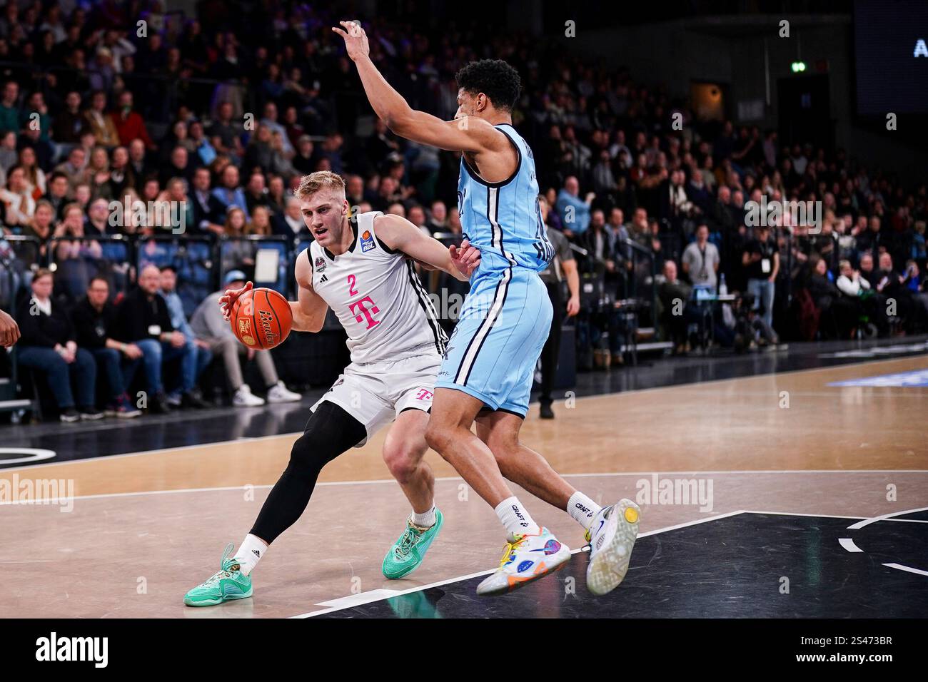 Hamburg, Deutschland. 10th Jan, 2025. Sam Griesel (Telekom Baskets Bonn ...