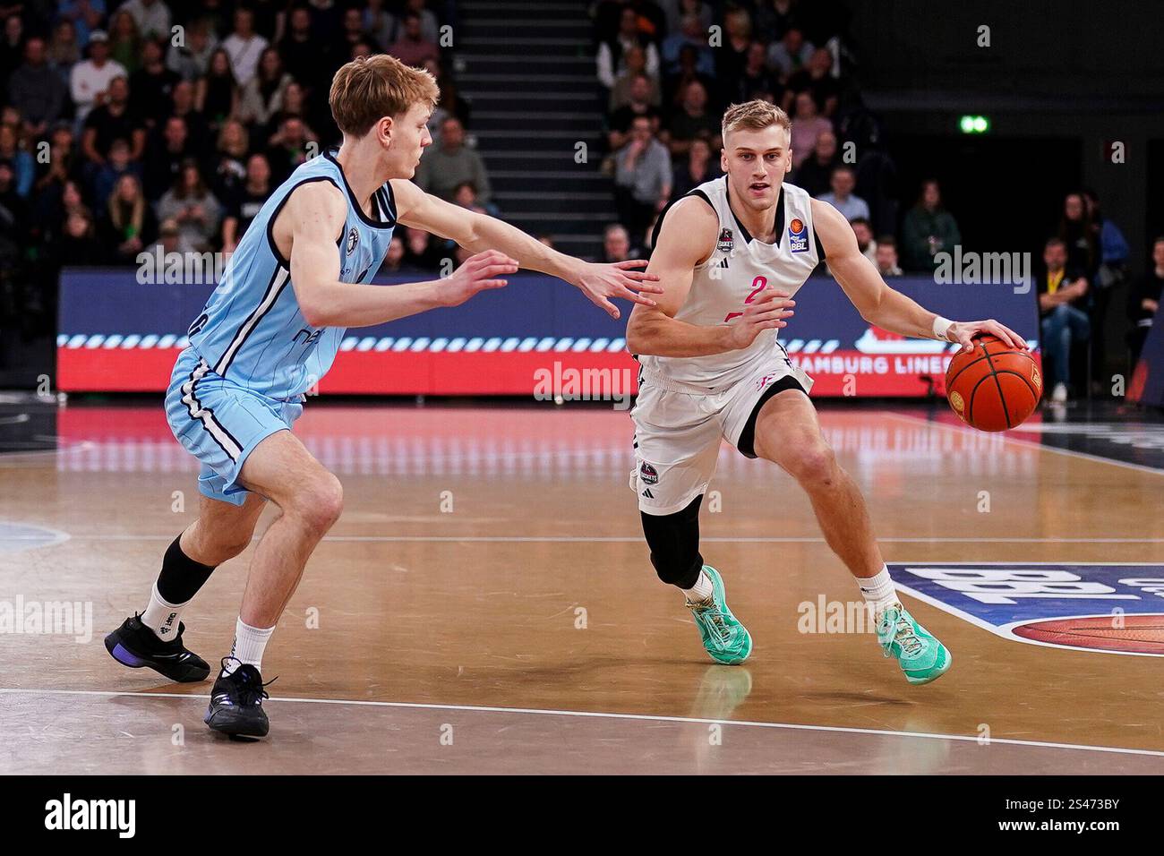 Hamburg, Deutschland. 10th Jan, 2025. Sam Griesel (Telekom Baskets Bonn ...