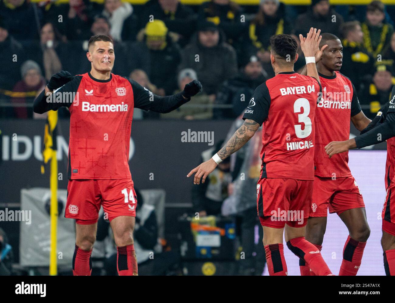 Dortmund, Deutschland. 10th Jan, 2025. Patrik Schick (Bayer 04 Leverkusen, #14) feiert sein Tor ...