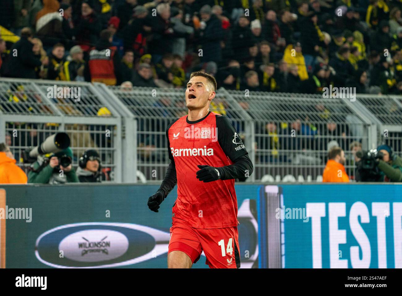 Dortmund, Deutschland. 10th Jan, 2025. Patrik Schick (Bayer 04 Leverkusen, #14) jubelt über sein ...