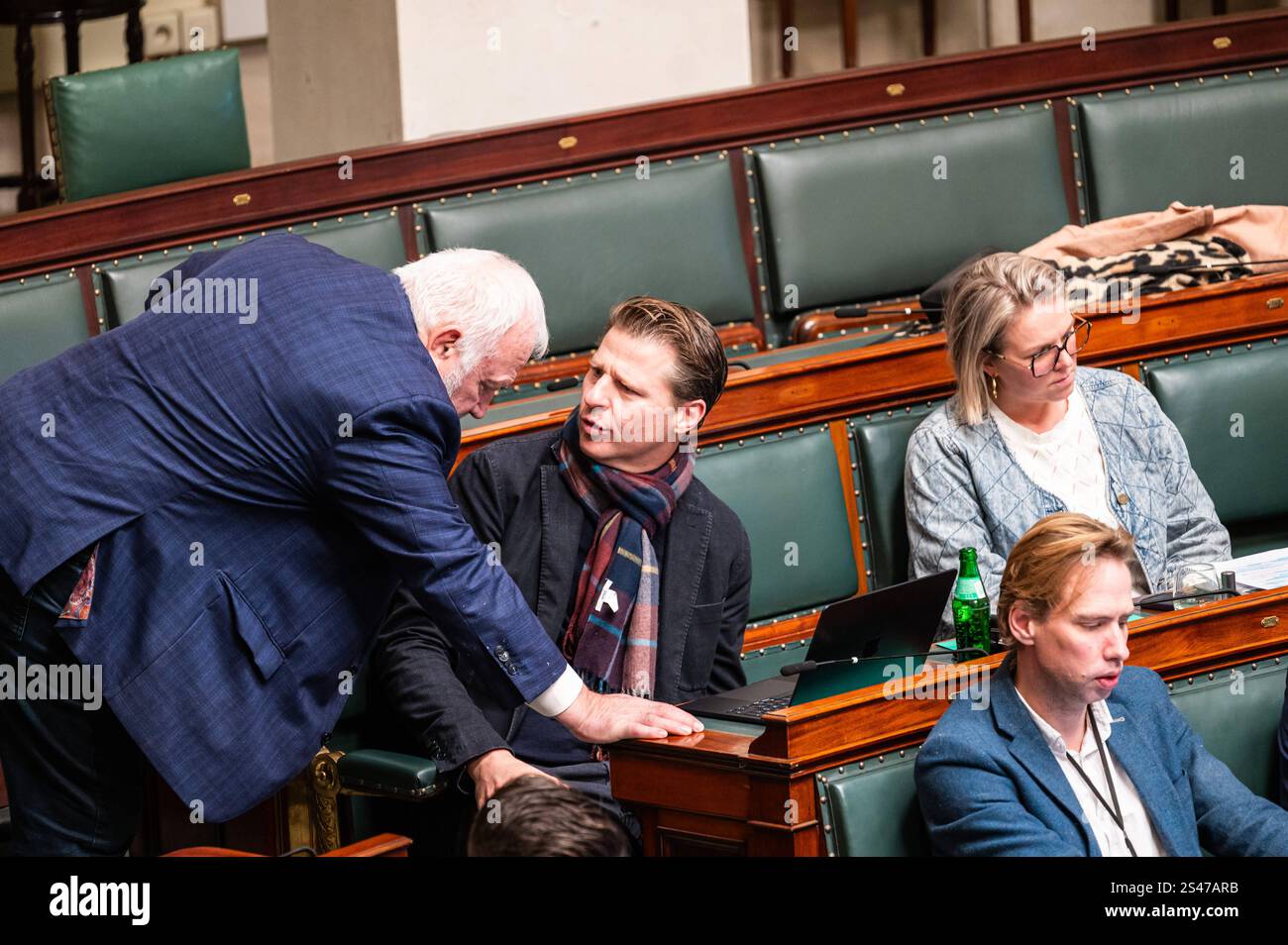 Jean-Marie Dedecker and Axel Ronse NVA in discussion at the plenary ...