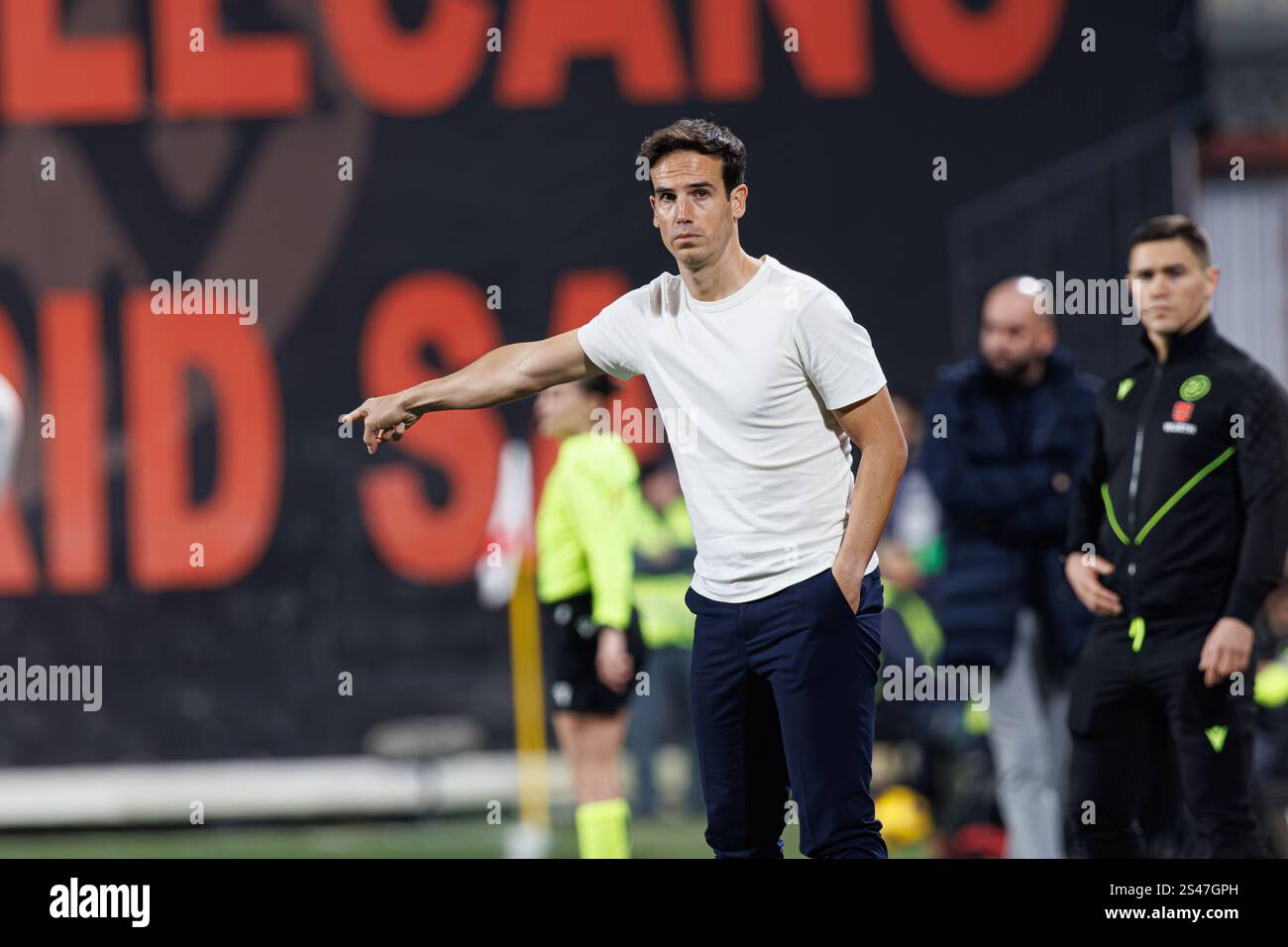 Madrid, Spain. 10th Jan 2025. Inigo Perez (Rayo Vallecano) seen during ...