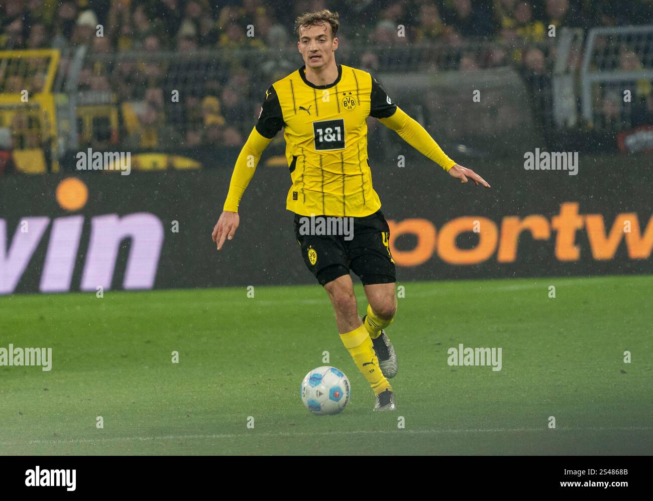 Dortmund, Deutschland. 10th Jan, 2025. Yannik Luka Lührs (Borussia ...