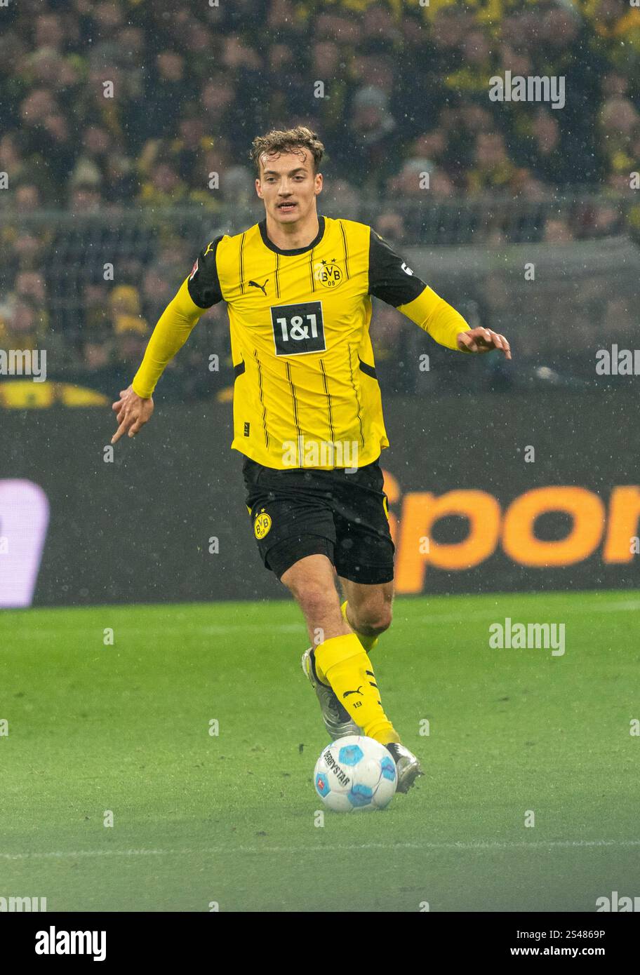 Dortmund, Deutschland. 10th Jan, 2025. Yannik Luka Lührs (Borussia ...
