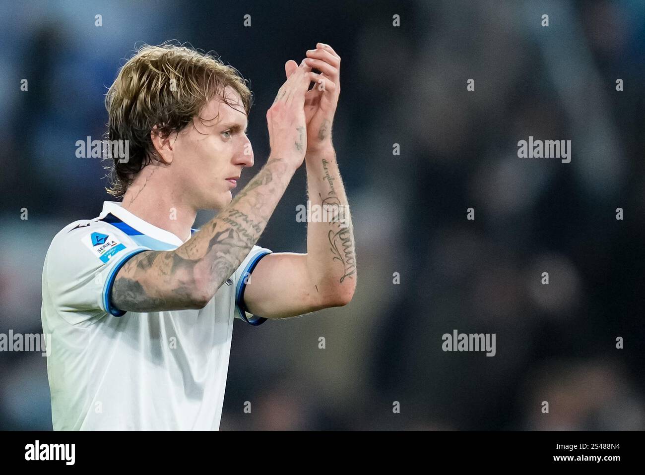 Rome, Italy. 10th Jan, 2025. Nicolo' Rovella of SS Lazio greets his supporters during the Serie ...